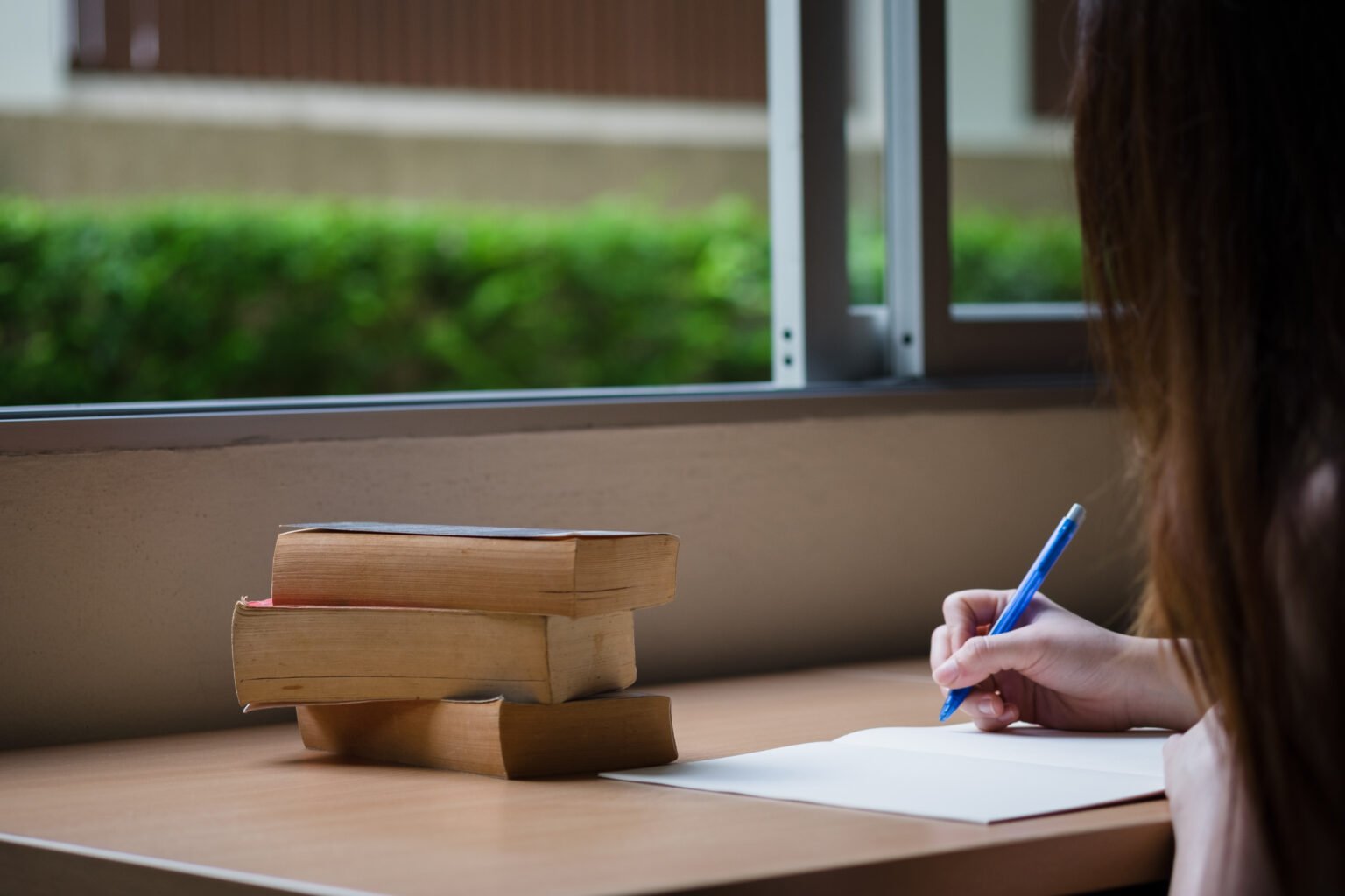 Writing Aesthetic: The Soulful Beauty of Words - Journaling Techniques
